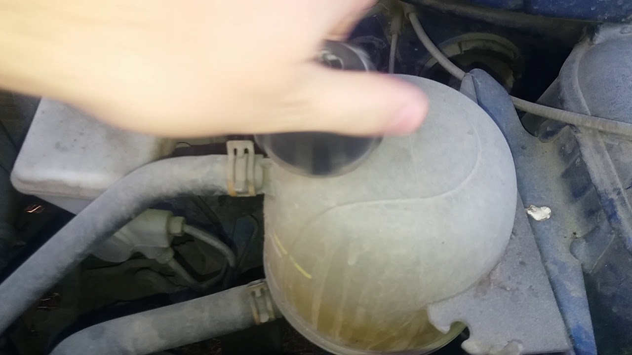 Verificare si completare antigel Logan 1.4 MPI-Antifreeze check and ...