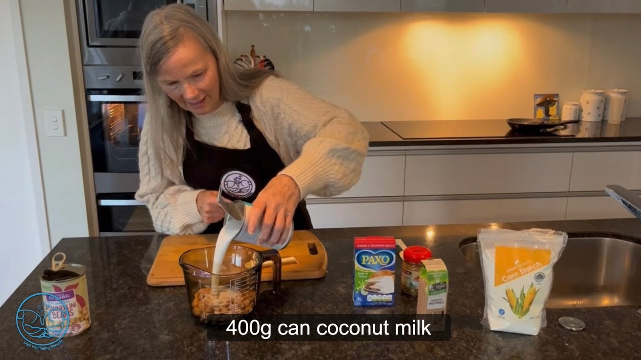 A Taste of NZSL with Darlene Russell. Vegan Pumpkin Casserole. - YouTube