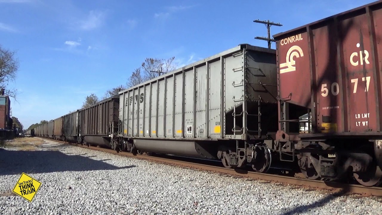 NS 7650 (GE ES40DC) leads NS S20 - YouTube