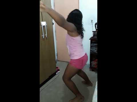 Minha filha dançando onda onda🌊🌊