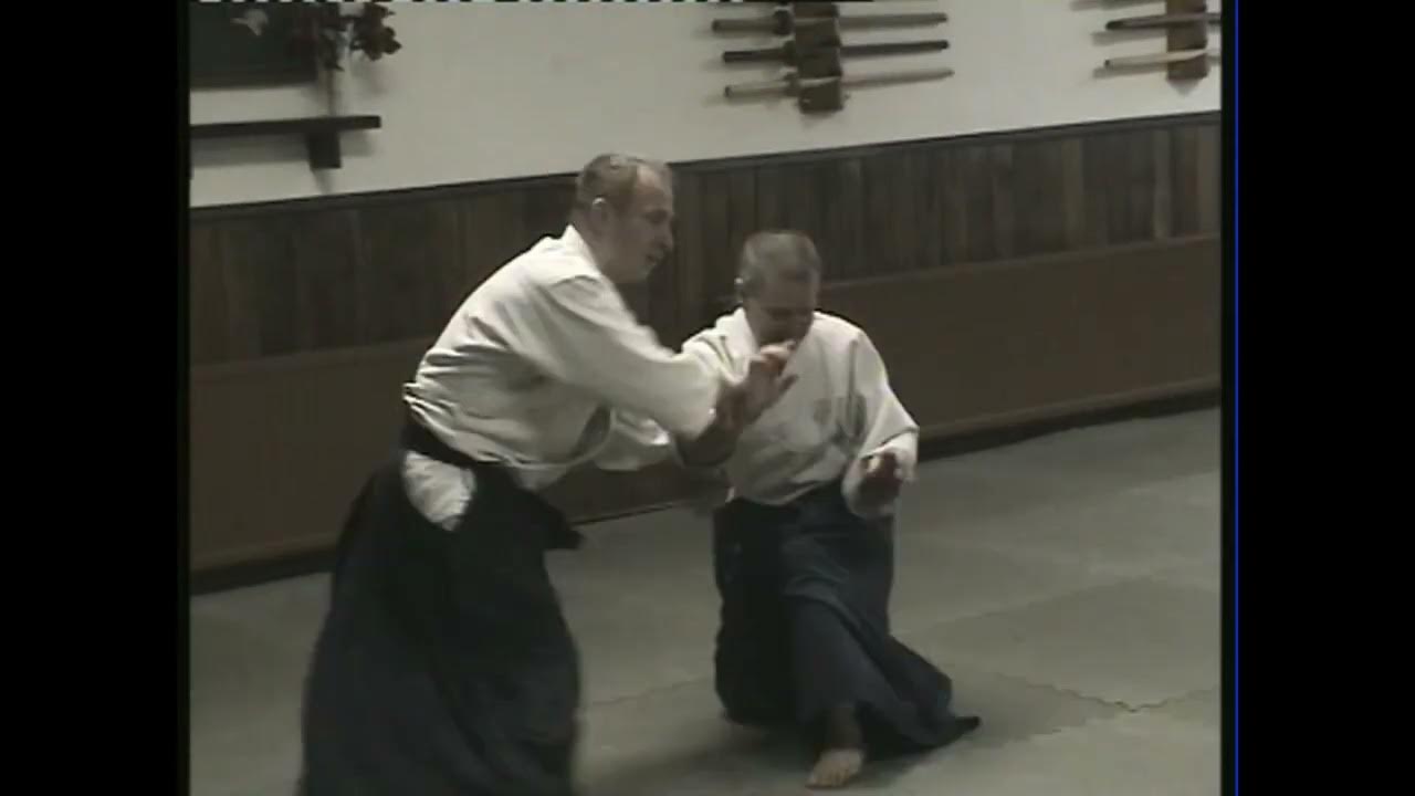 Aikido : Ikkyo - YouTube
