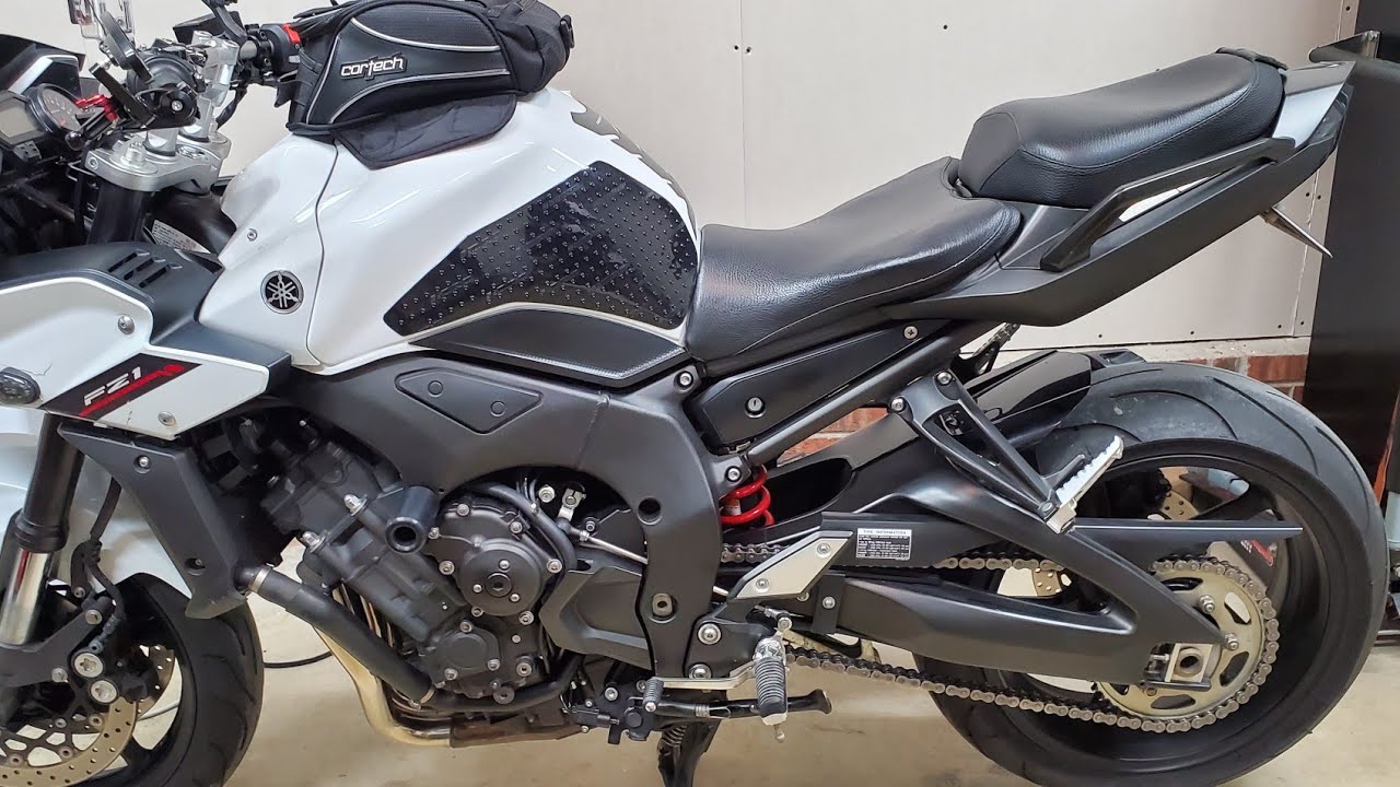 2006-2015 Yamaha FZ1 Stompgrip Brand Tank Grip Pads Prep and Install ...