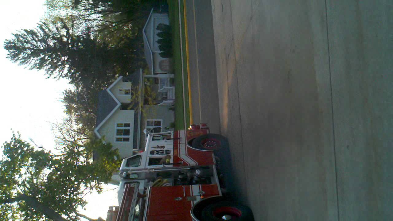 Sun Prairie Fire Department Engine 2 responding - YouTube