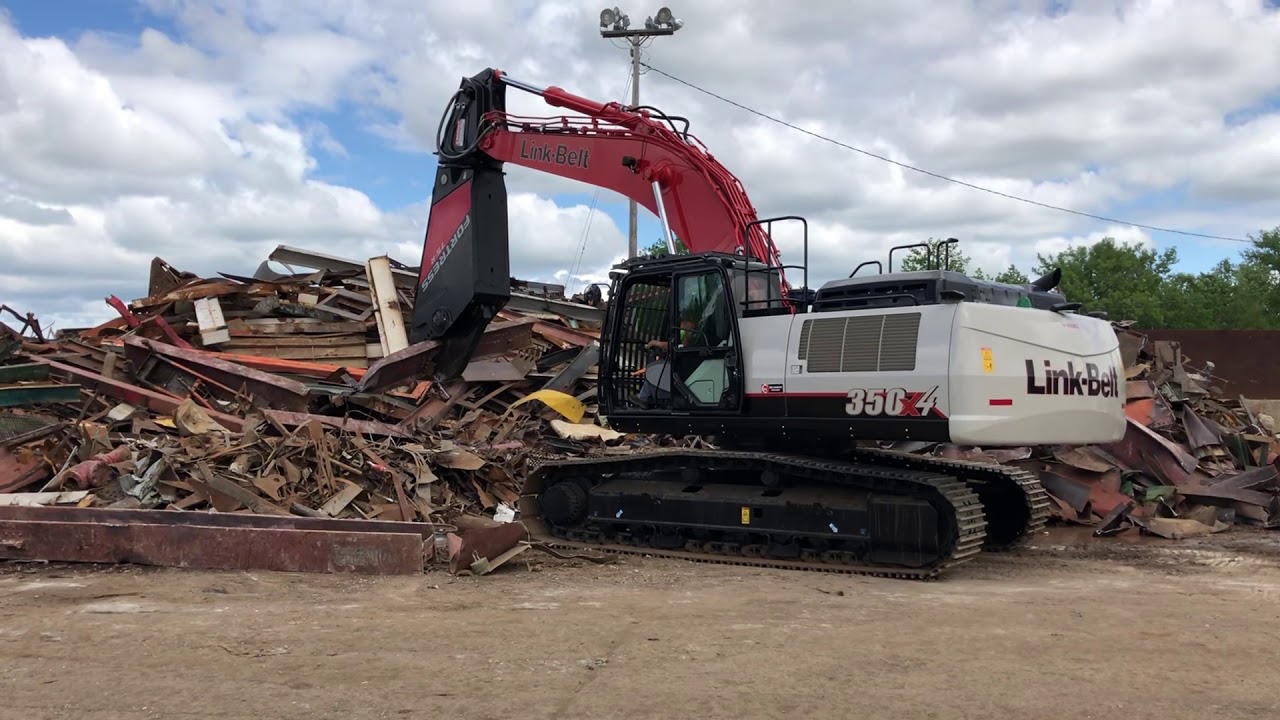Link Belt 350X4 with Fortress FS75R shear cutting scrap steal - YouTube