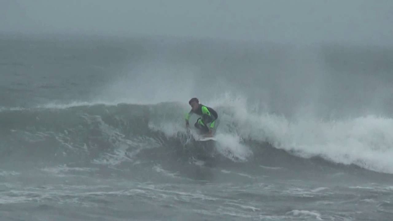 Surfing at Matunuck 10/1/2016 2 of 3 - YouTube