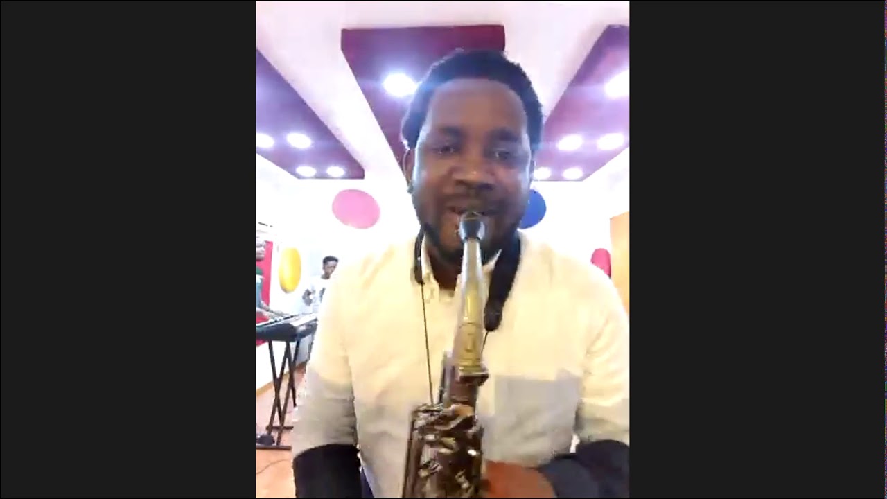 Flakes 40th zoom - YouTube