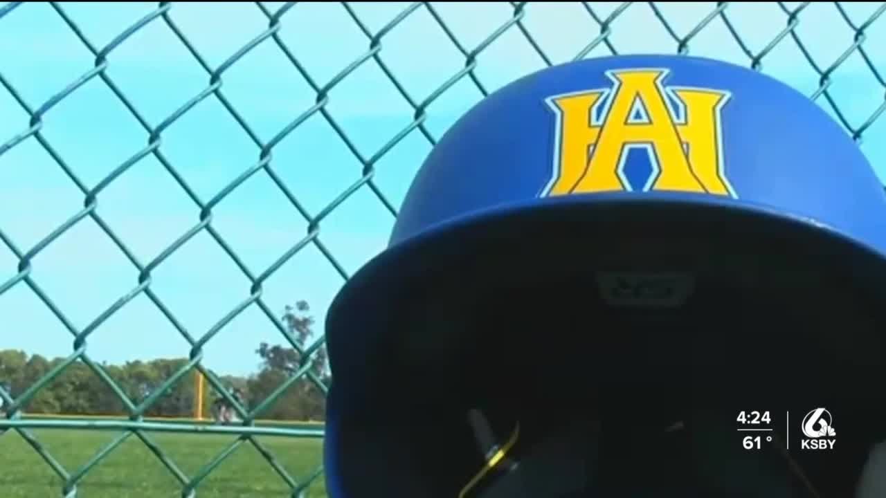 Allan Hancock baseball hosts Bakersfield in two-game series - YouTube