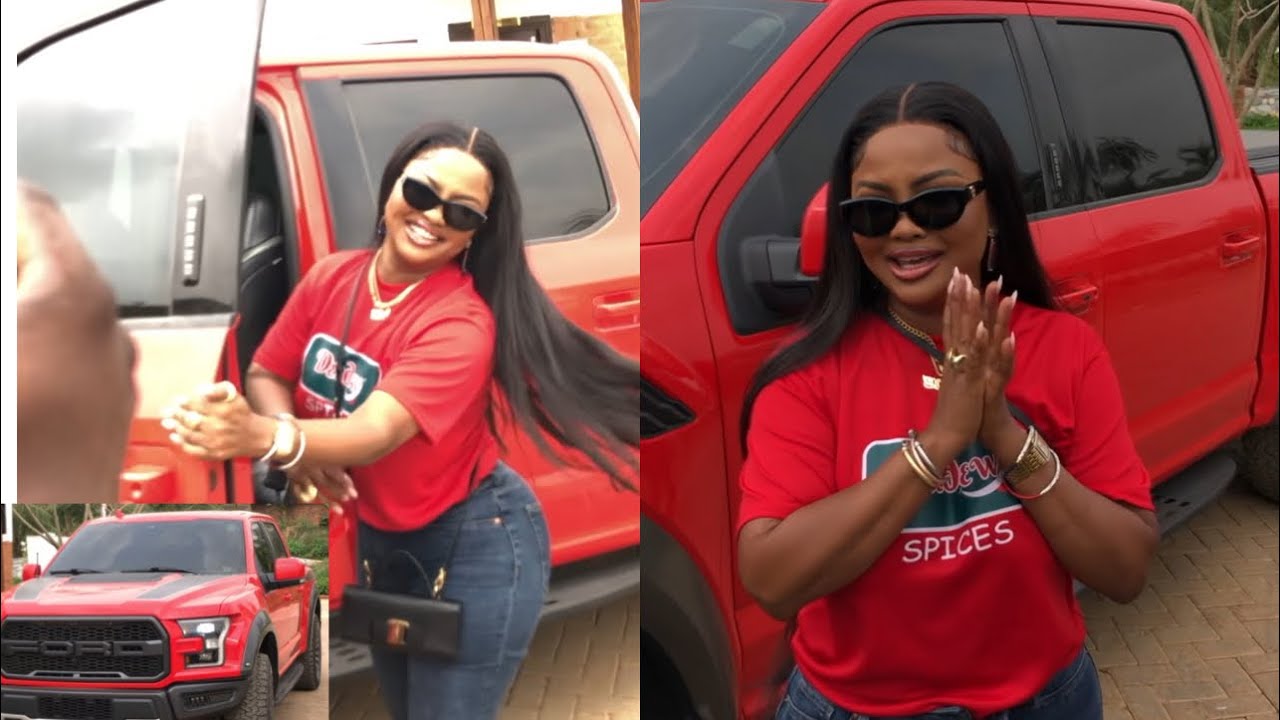 Mcbrown not wearing her wedding ring 💍as she arrives 2 sign ...