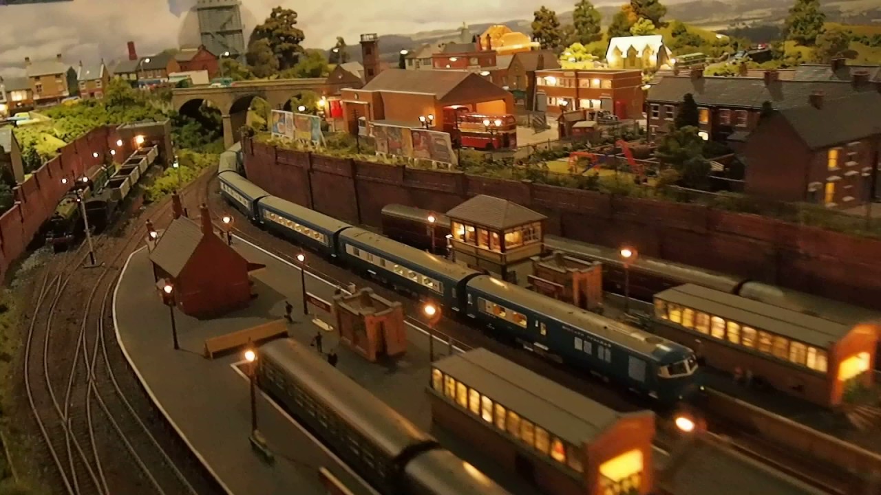 KIDSTON 00 MODEL RAILWAY BACHMANN BLUE PULLMAN 6 - YouTube