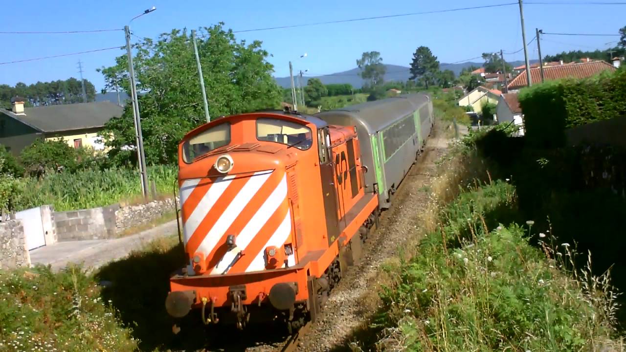 Comboio InterRegional 855 - Linha Minho - YouTube