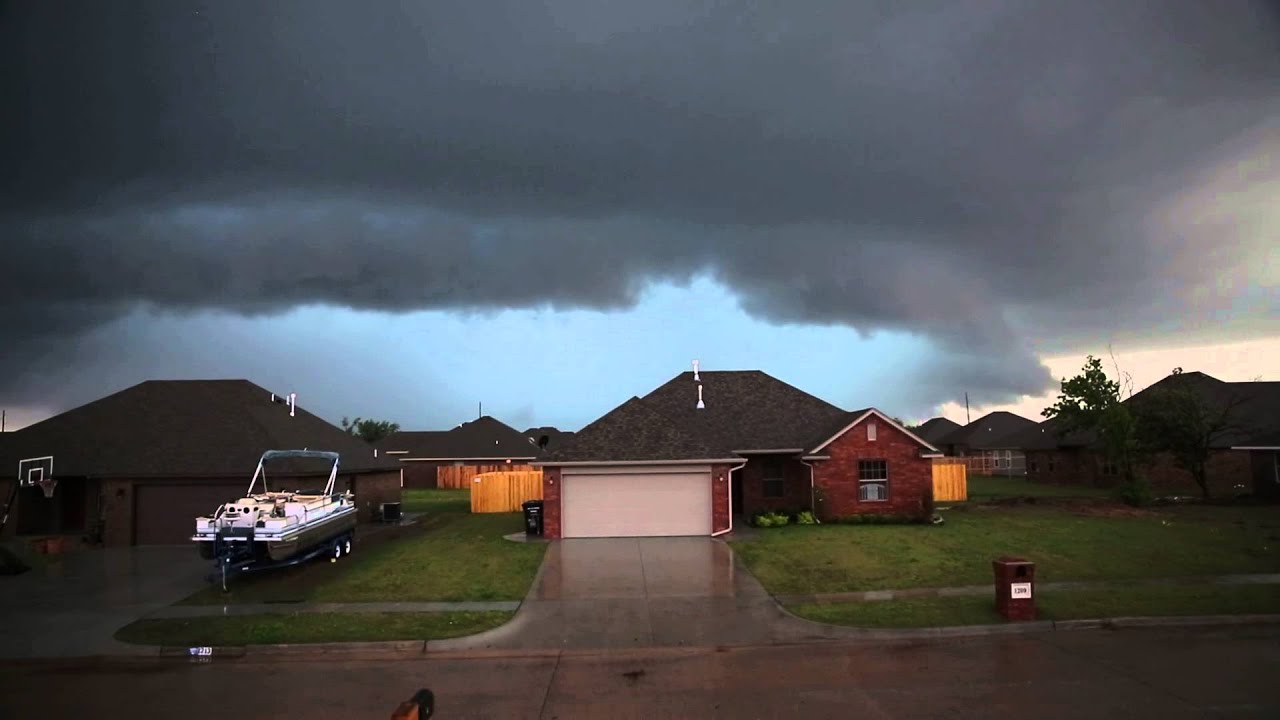 Supercell wall cloud, hail core, moore oklahoma tornado - YouTube