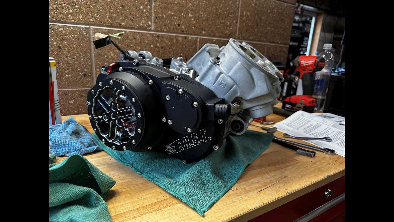 Yamaha Banshee 421 Serval Bottom End "Build" - YouTube