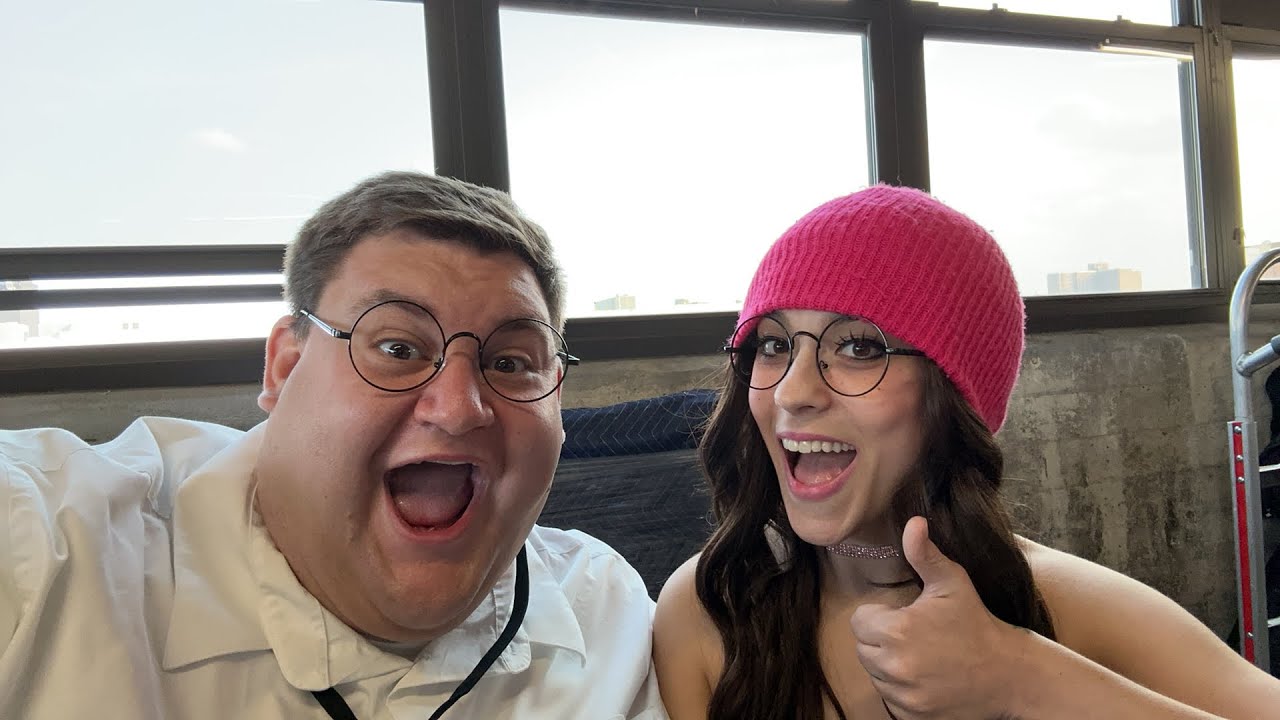 Live with The Real Life Meg at Brooklyn Comic Con - YouTube