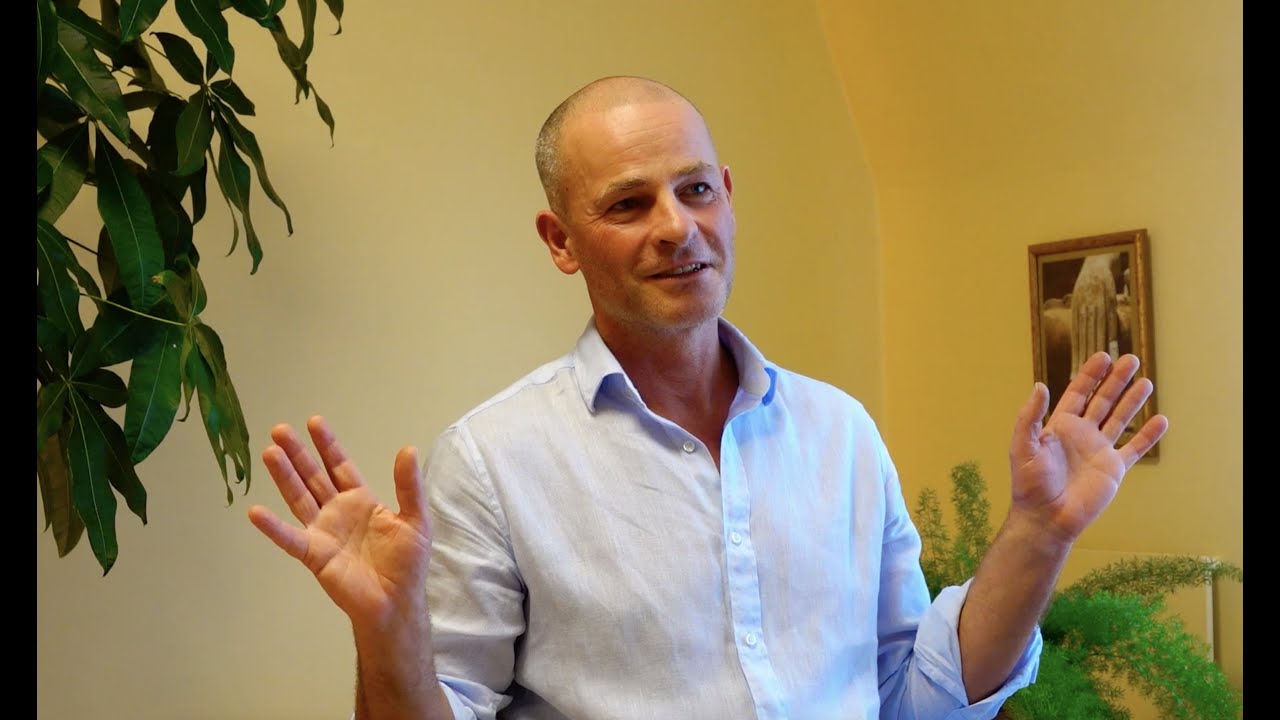 Interview met Tom Driessen 2 december 2022 - YouTube