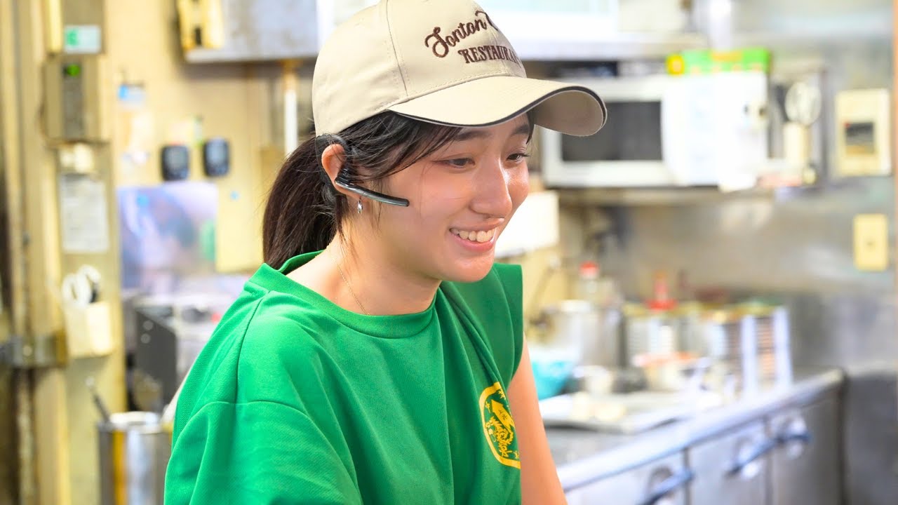 Beautiful Fried Rice Master is back! | Amazing Giant Chinese Food - YouTube