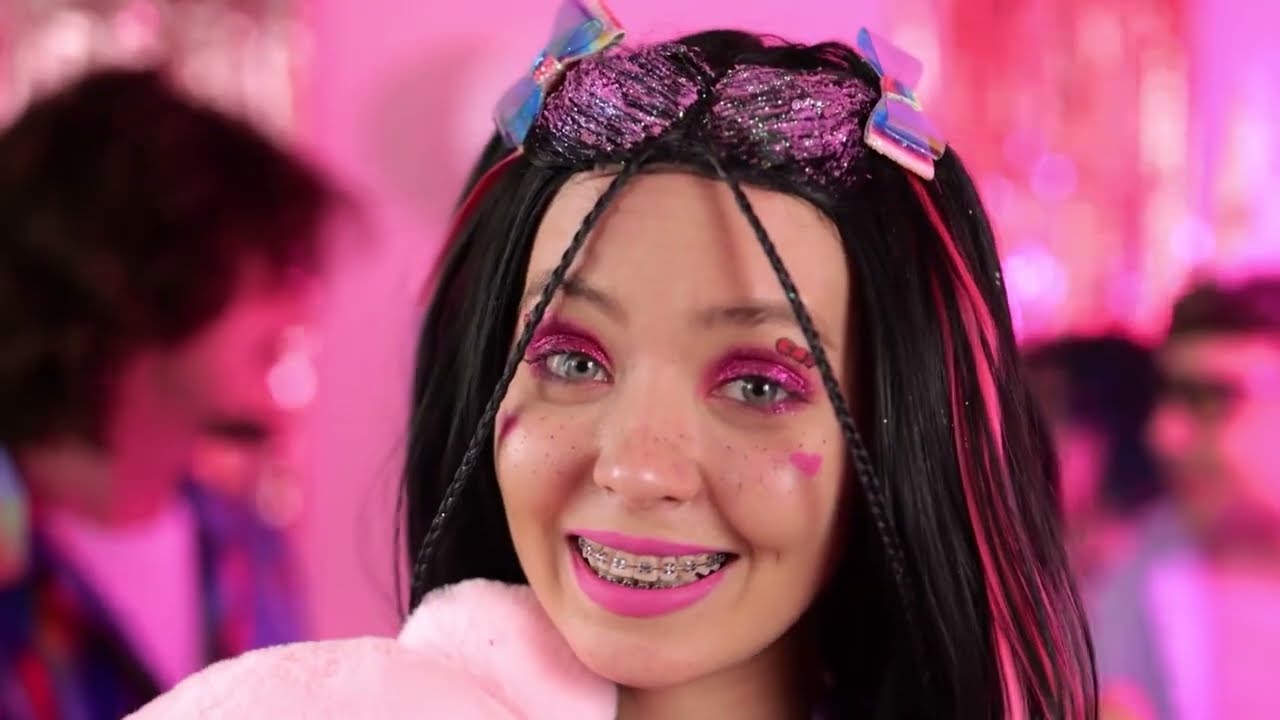 From Poor NERD to Rich WEDNESDAY | Wednesday Addams In Real Life! Good ...