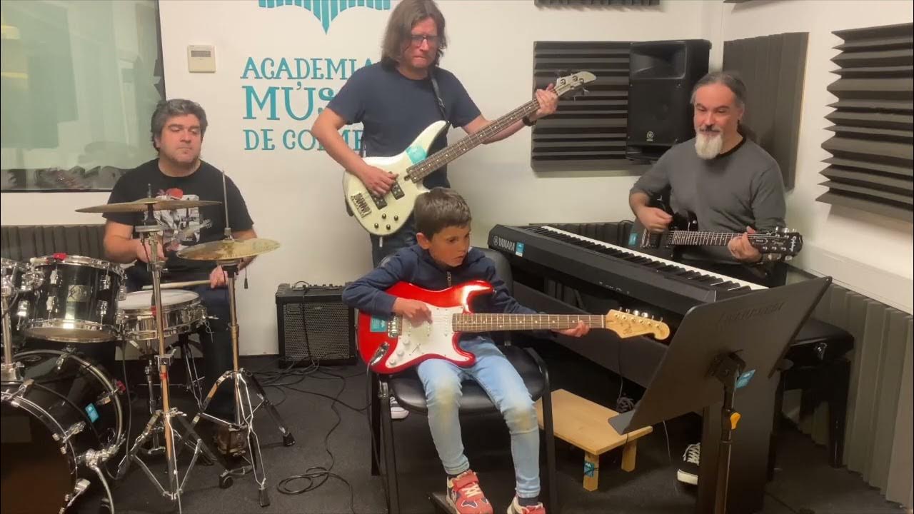 Tiago Costa Guitarra Eléctrica Prof Nuno Mouronho O Olhar Manual Guitarra AMC Mar 2024 - YouTube