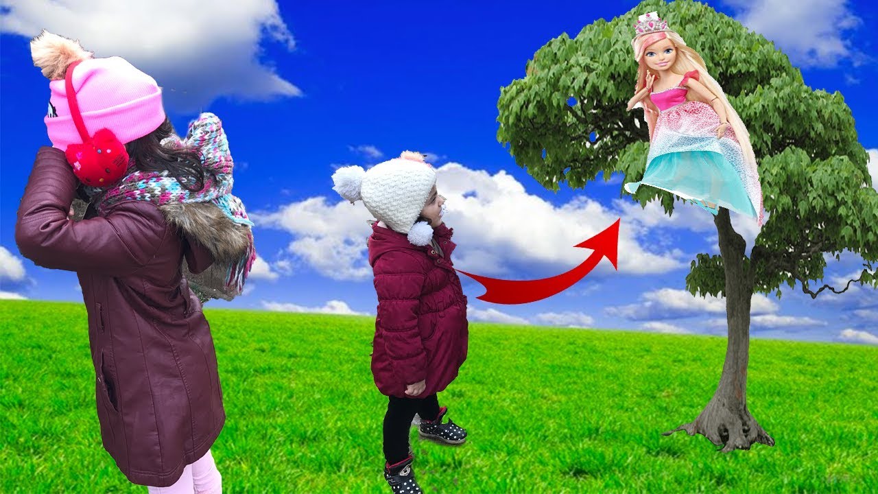 ORMANDA BARBİE İLE SAKLAMBAÇ OYNADIK! BARBİE AĞAÇTAN DÜŞTÜ ÇOK GÜLDÜK ...