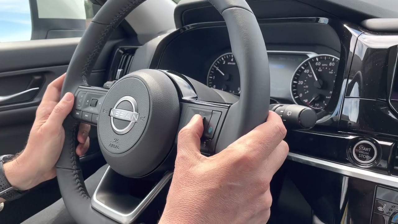 Nissan ProPilot Assist demonstration - YouTube