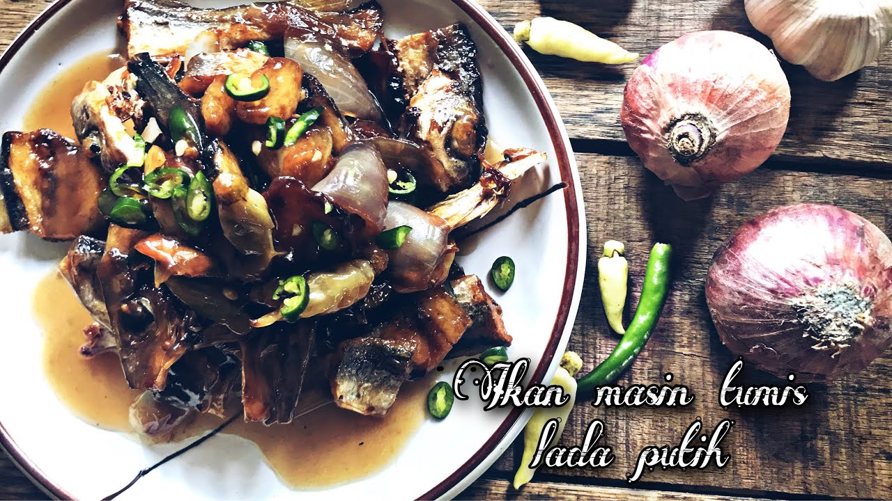 Ikan masin tumis lada putih |Salty dried fish with white bird chilli ...