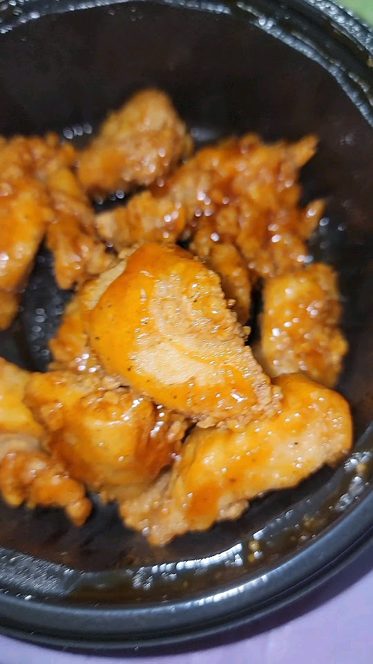 Let's try the new KFC saucy nuggets, sticky chicky style! #shorts - YouTube
