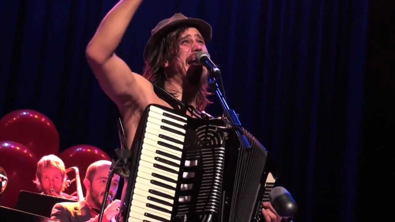 Jason Webley LIVE "Music That Tears Itself Apart" 11/11/11 (26/29) HD ...