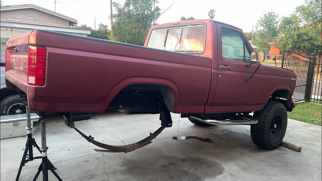 SAS 1986 f150 mounting shackle flip kit - YouTube