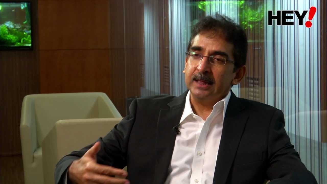 The world's best business professor at NTU - YouTube