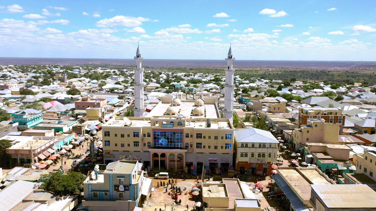 Baydhabo Jinaay with SolaPortal - YouTube