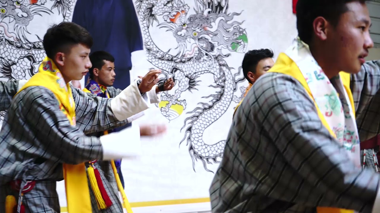 WELCOME DANCE by Senior Wing students of Pelkhil School - YouTube