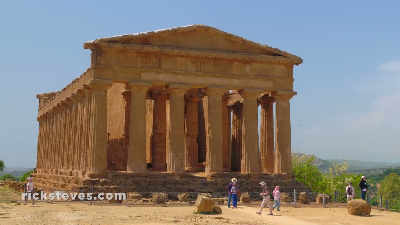 Parthenon Columns Optical Illusions