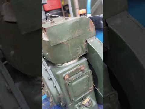 petter a1 stationary engine 1940's low rpm engine - YouTube