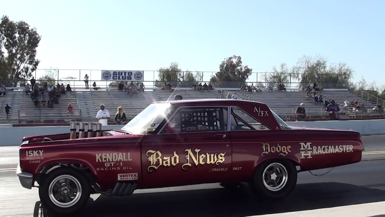 Big Iron and Bad News match racing at Famoso. - YouTube