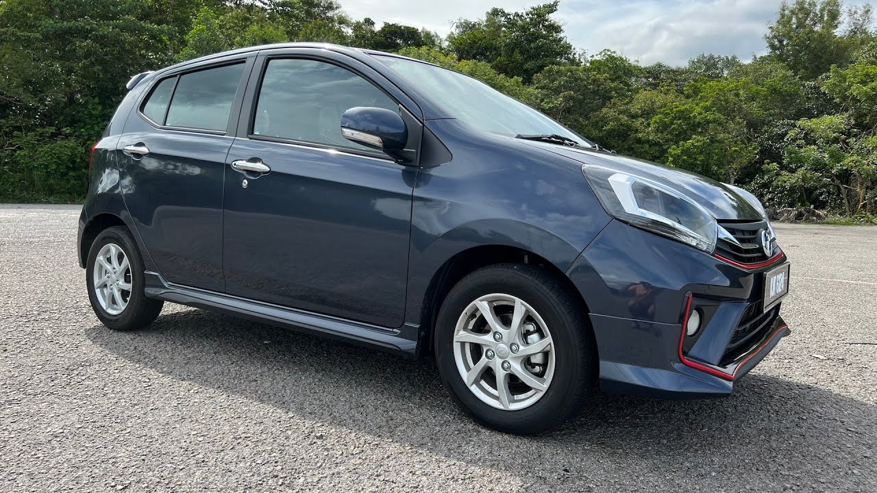 2022 Perodua Axia 1.0 SE Start-Up and Full Vehicle Tour - YouTube