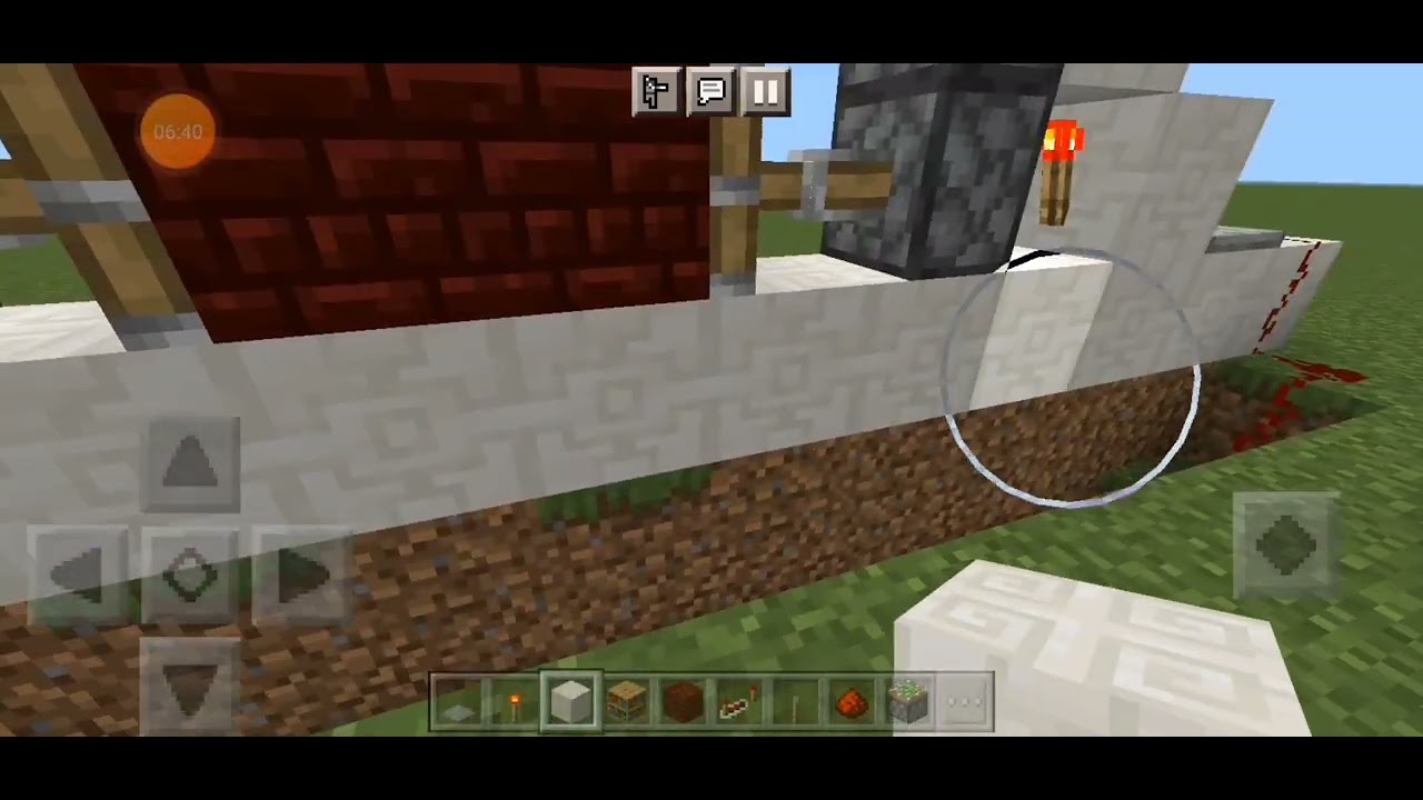 Simple Redstone Door (Tutorial) - YouTube