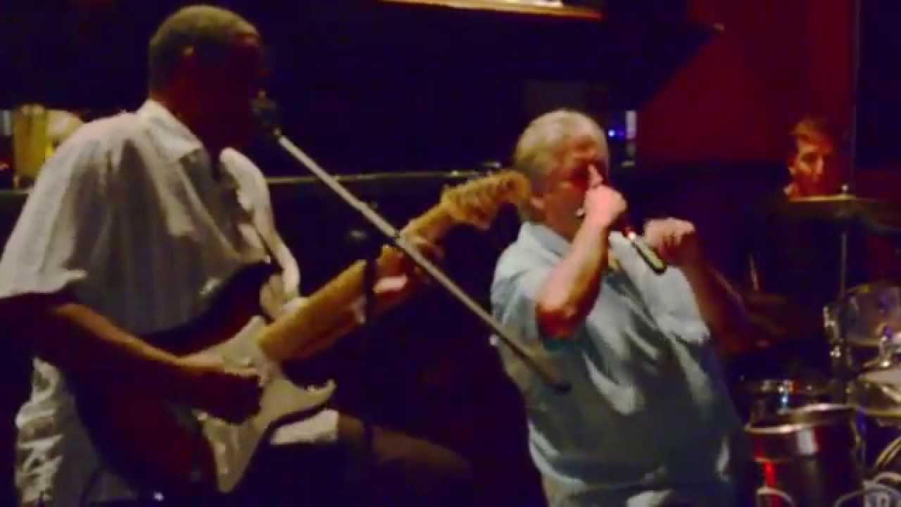 Howard Bennett does Further On Up The Road at the Speakeasy - YouTube