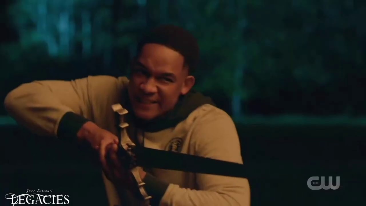 Legacies 3x01 Rafael Kills The Green Knight - YouTube