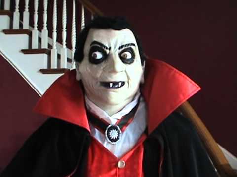 Vigor Life Size Animated Vampire www.doll-lovers-paradise.com - YouTube
