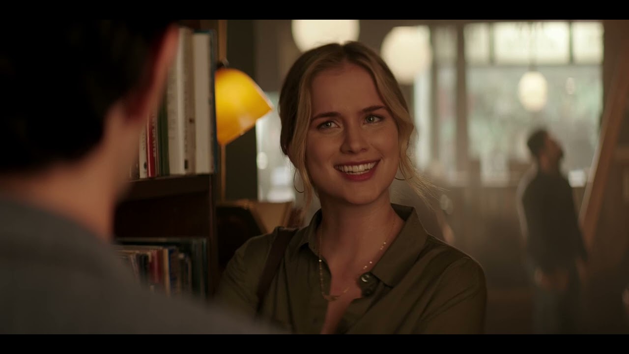 You - opening scene (Book Store) | Joe and Beck first meet - YouTube