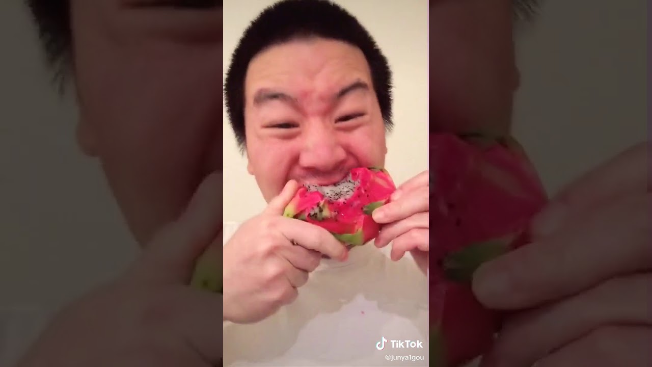 Eating a dragon fruit without peeling the skin | Junya - YouTube