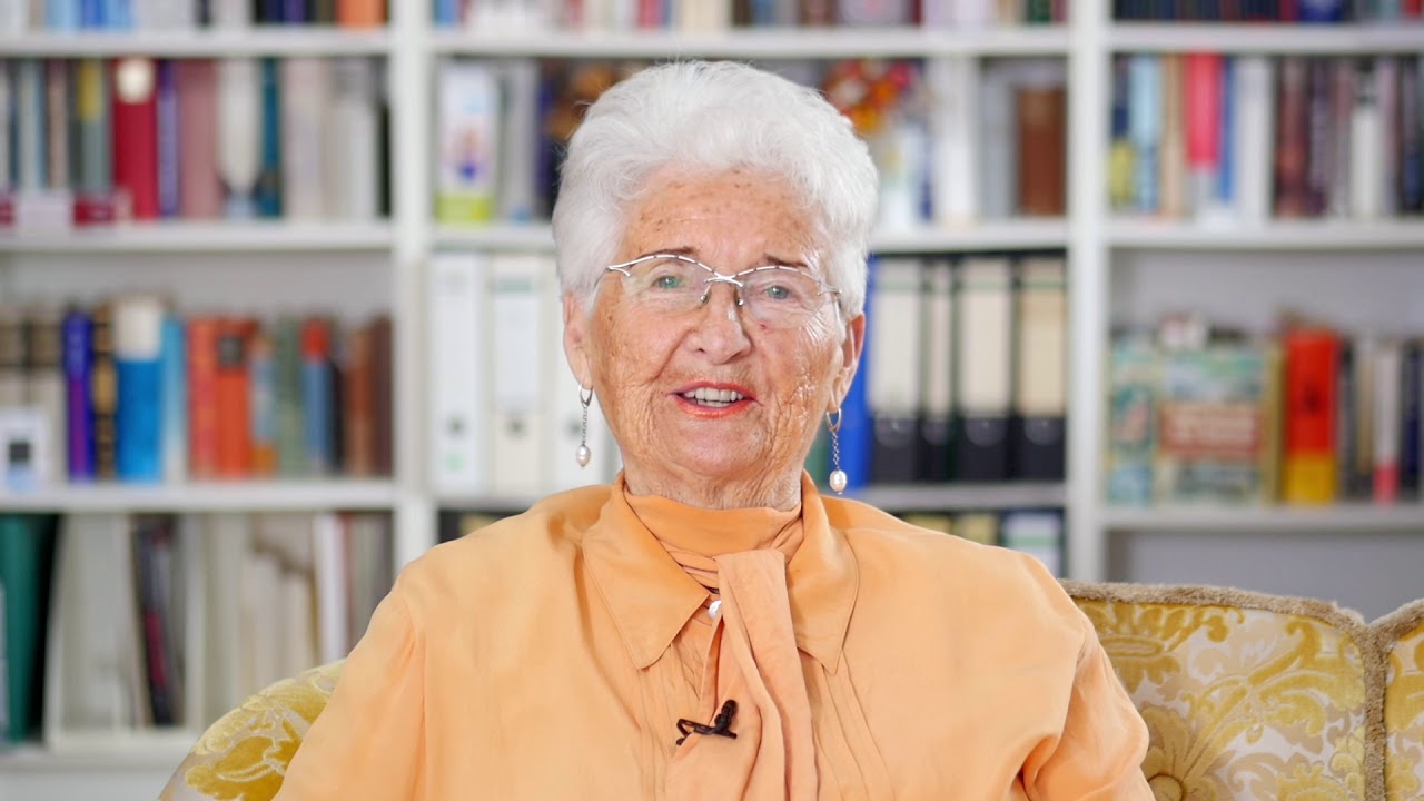 Dr. Elfrida Müller-Kainz über Rheuma - YouTube