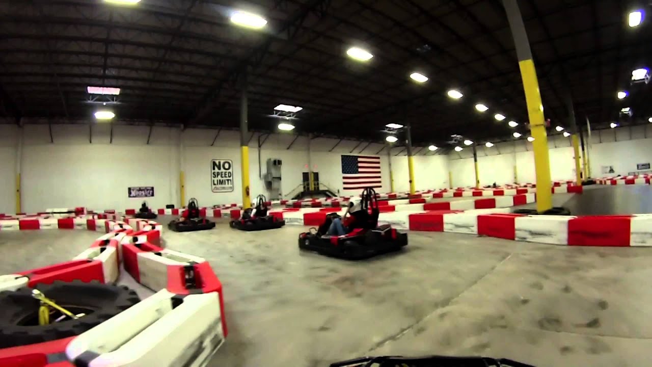AutoBahn Staff Race 9 Aug 13 - Autobahn Indoor Speedway - YouTube