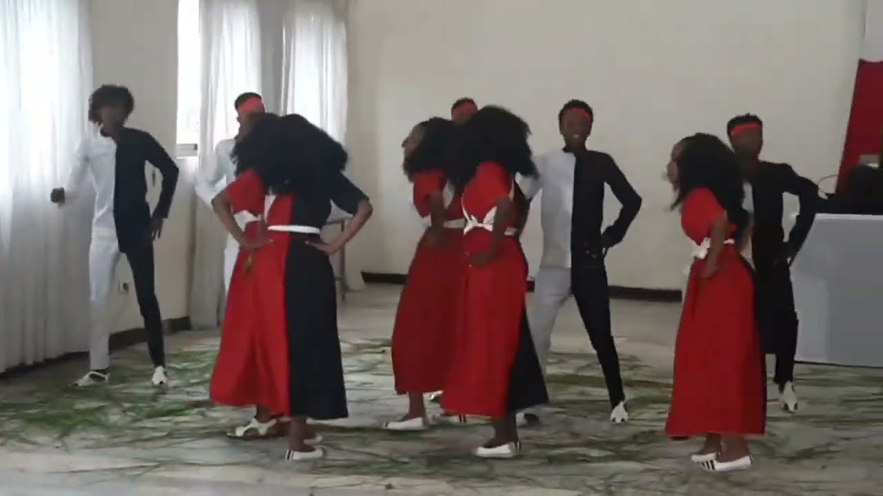 Amazing oromo cultural dance part 5 - YouTube