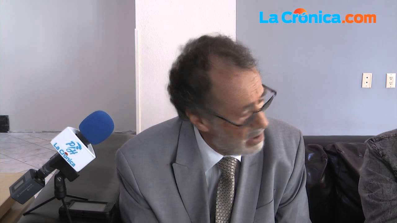 Entrevista a Alejandro Bichir para La Crónica - YouTube