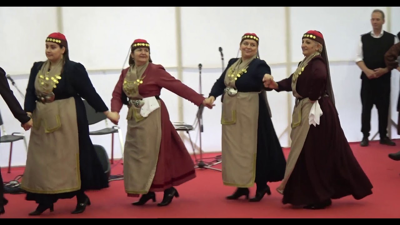 ΧΟΡΟΙ ΣΕΡΡΩΝ/ΣΥΛΛΟΓΟΣ ΑΠΟΔΗΜΩΝ ΝΙΚΟΚΛΕΙΑΝΩΝ στην 9η Παγκρήτια Εκθεση ...