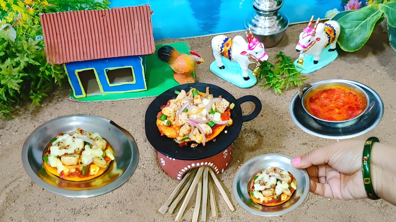 Miniature Chicken Pizza With Pizza Sauce | Yammy Chicken Pizza Sauce Recipe | Mini Tiny Kitchen ...