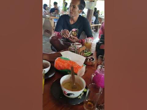 Kuliner di Saung Kopi Ki Demang Bogor - YouTube
