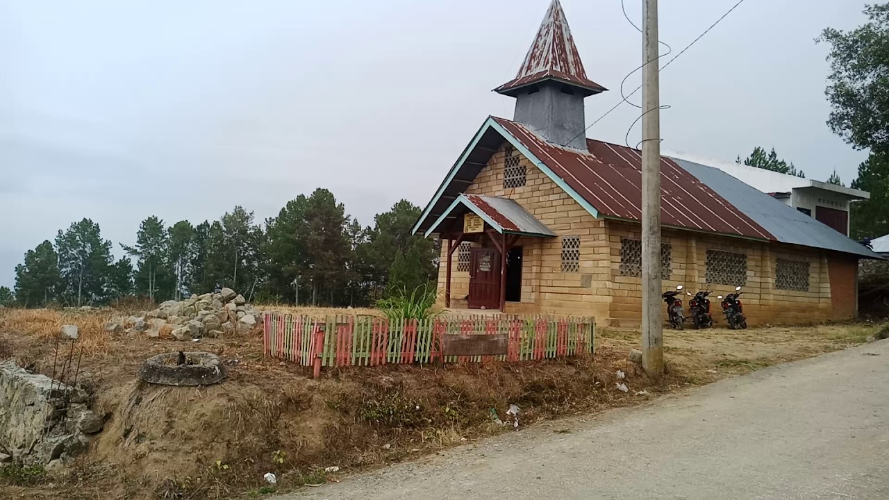 PEA ROBA DESA SIHUSAPI SAMOSIR SUMATERA UTARA - YouTube