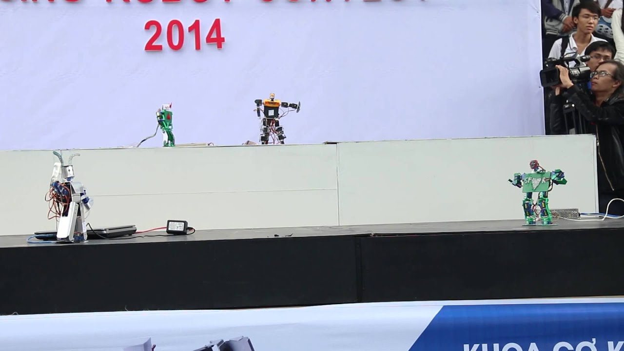 Dancing Robot HCM SPKT 2014 part 5 - YouTube