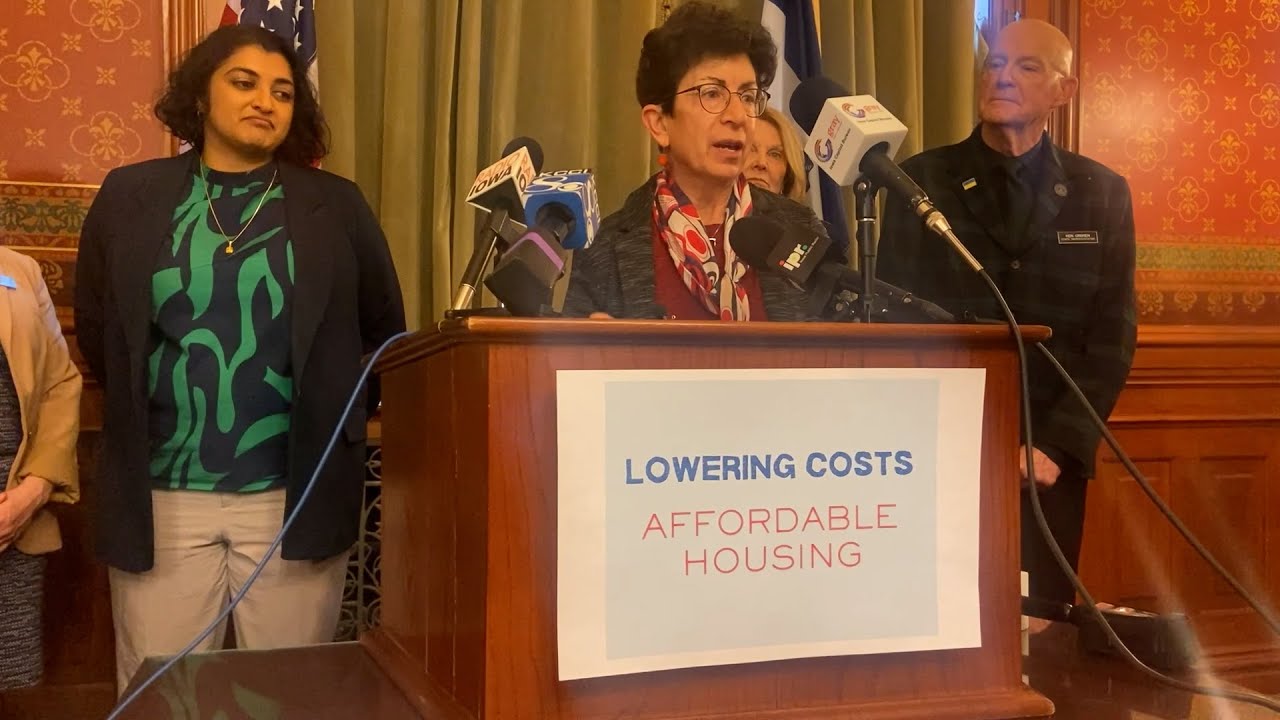 Iowa Sens. Janice Weiner and Cindy Winckler talk about legislation ...